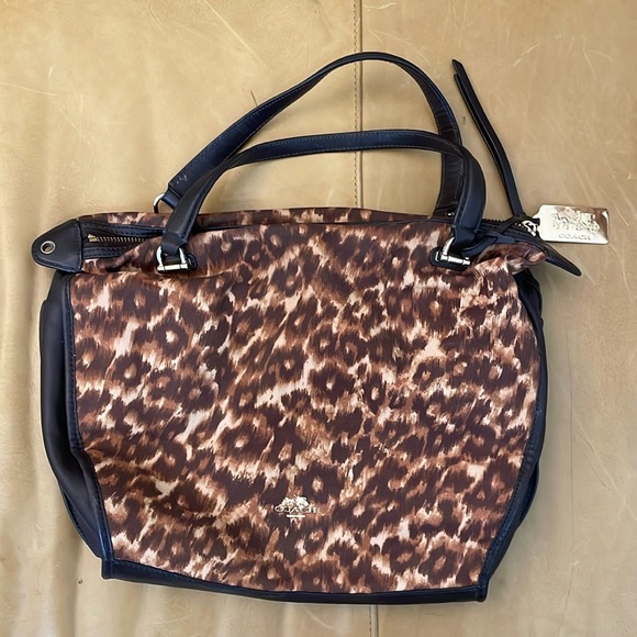 Coach | Bags | Coach Leopard Print Canvas And Leather Shoulder Bag ...